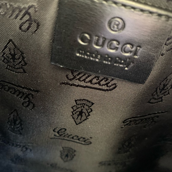 Gucci | Bags | Gucci Authentic Rare Preloved Crest Logo Crossbody Bag ...